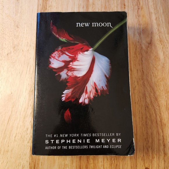 Other | New Moon By Stephenie Meyer The Twilight Saga Series | Poshmark